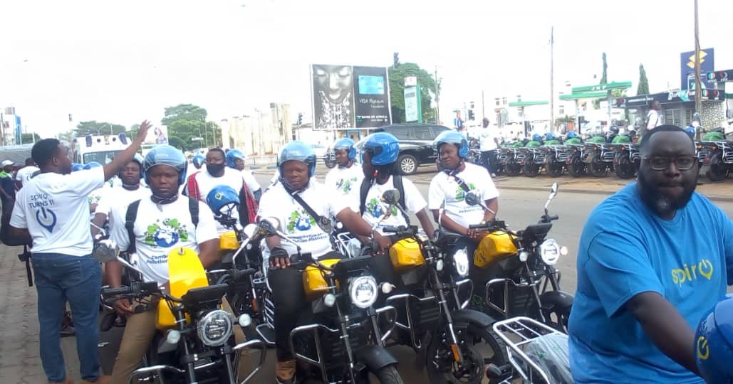 Spiro célèbre l’évènement à travers une caravane sur l’axe Cotonou ...